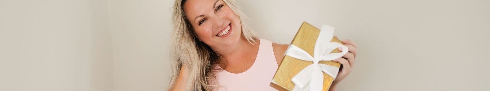 Gift Guide | JunoActive Plus Size Women's Clothing